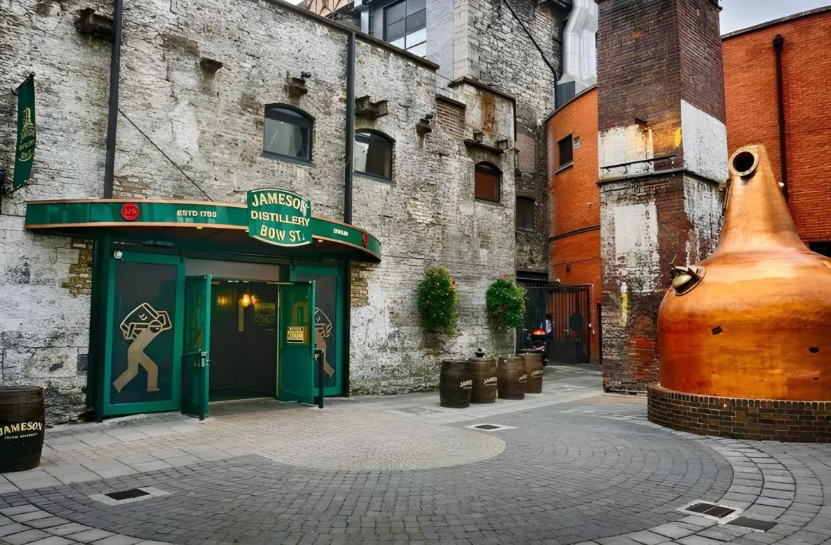 A Connoisseur's Guide To The Latest Innovations In Irish Whiskey